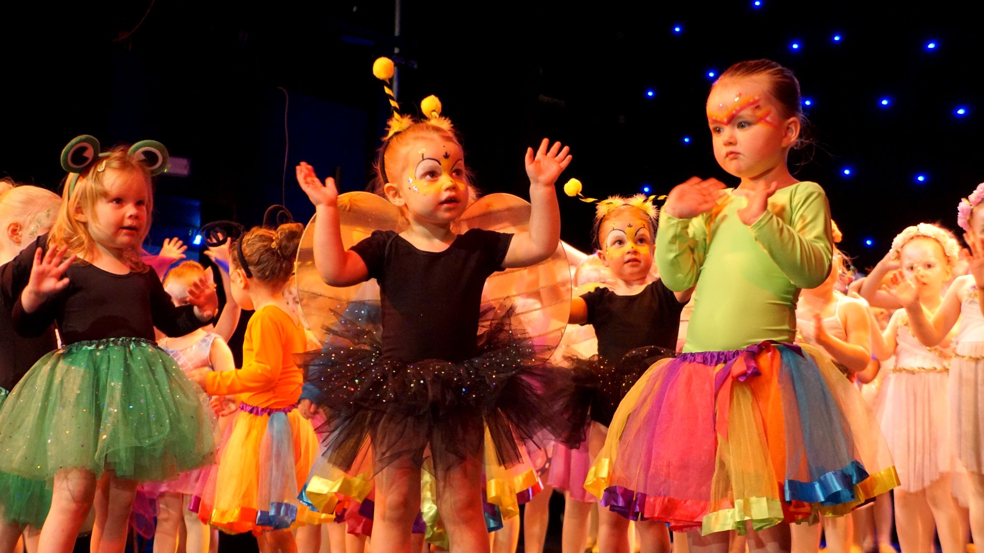 500 tiny toes take to the Stage: Little dancers shine at tiny toes ...