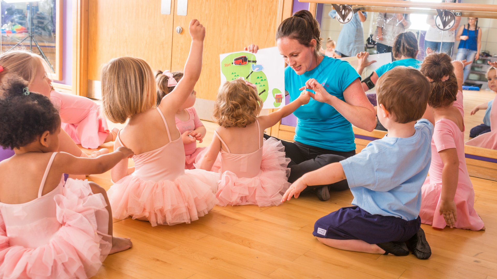 Tiny Toes Ballet